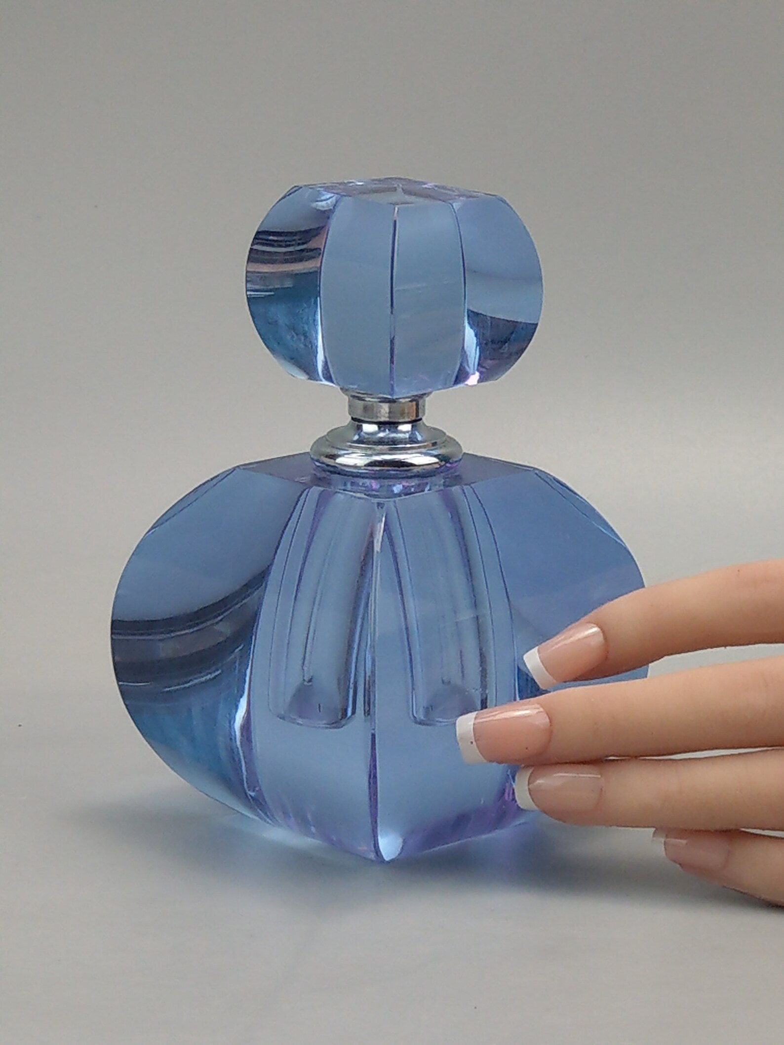 Large Amethyst Blue Facet Cut Crystal Glass Perfume Bottle Art Glass - Etsy