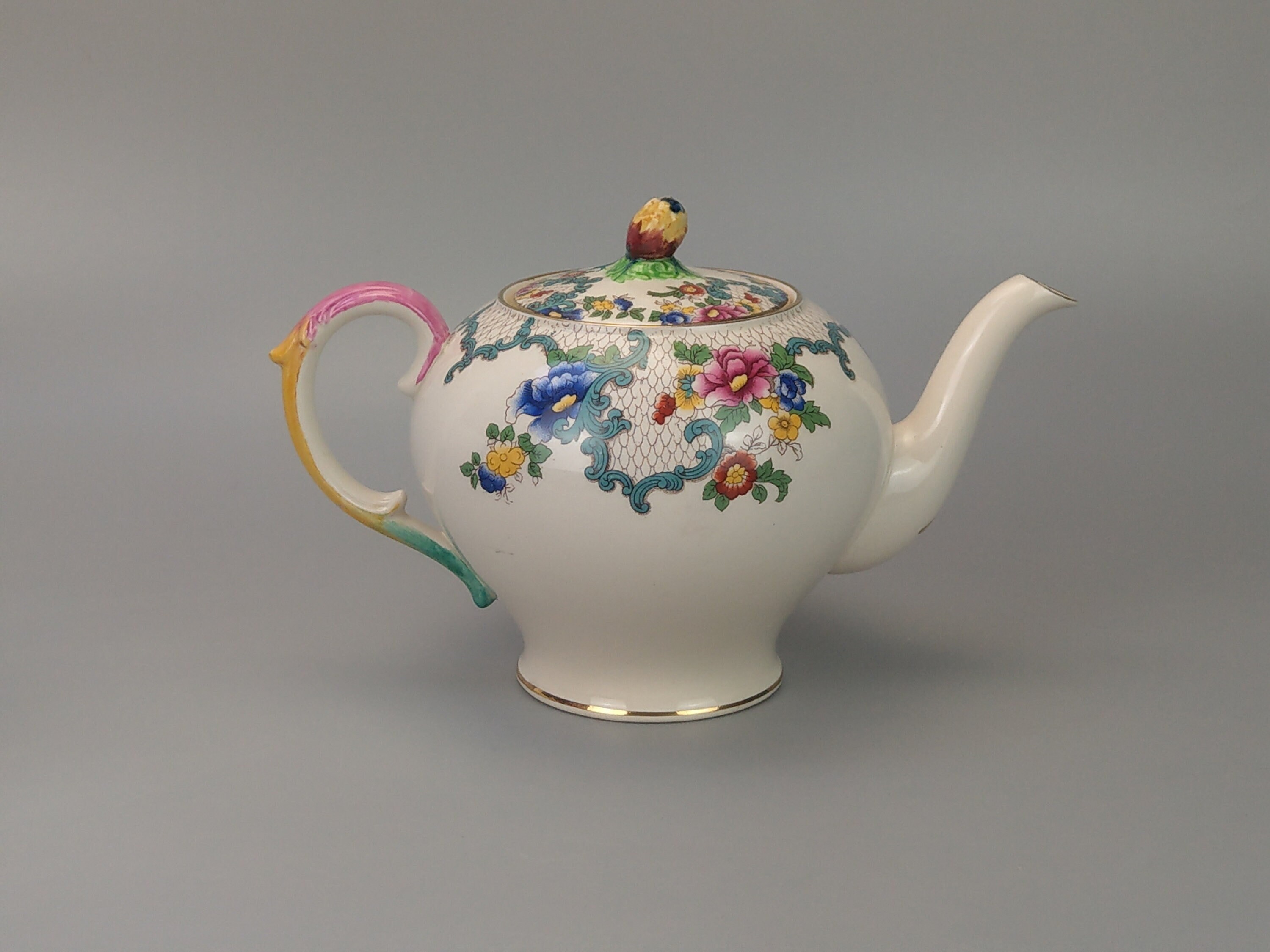 Balloon Shaped Teapot Victoria Royal Cauldon - Etsy
