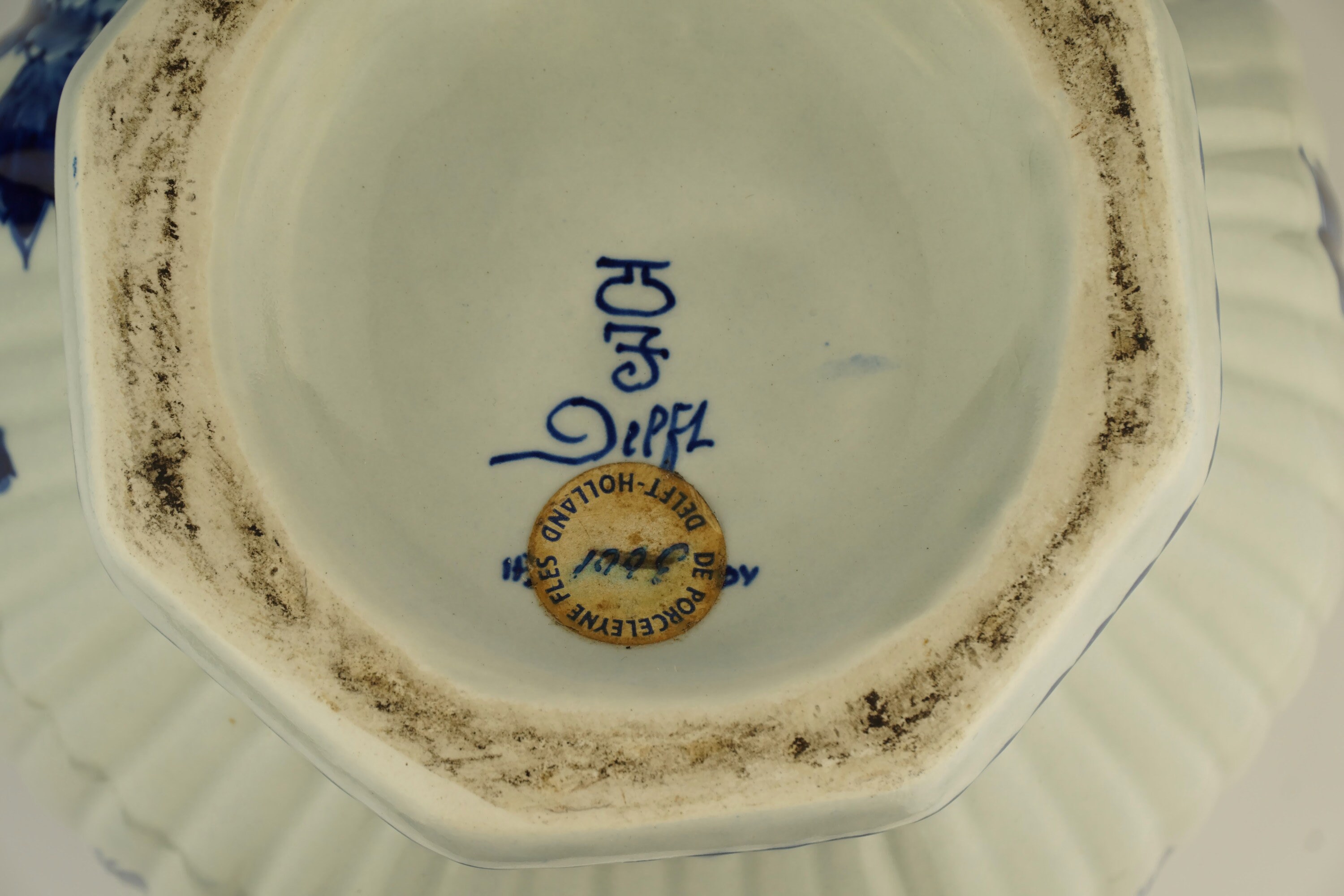 Porceleyne Fles Delft Urn With Authenticity Mark, Hand Painted ...