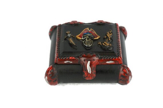 Wooden Pirate Storage Box - Gem