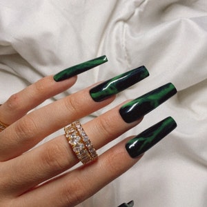 Shego - Press on Nail Set - Etsy