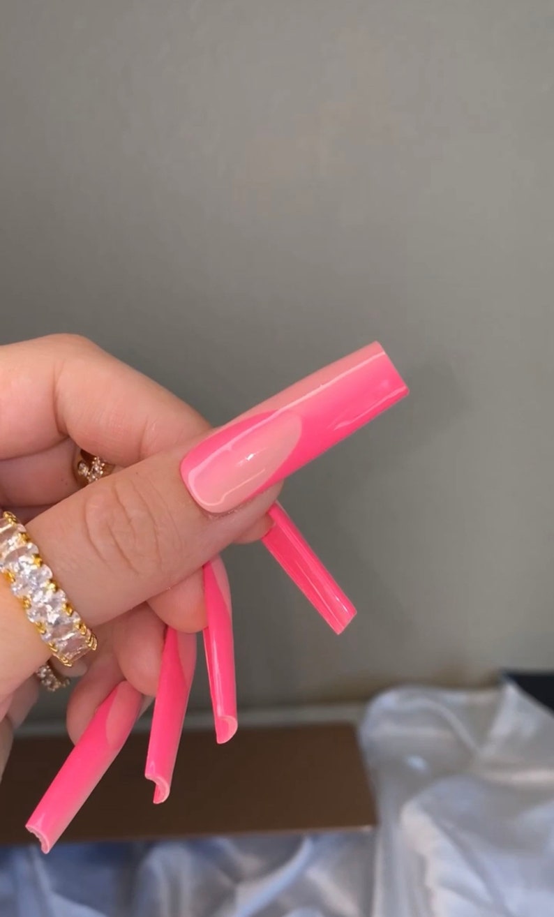 Trending Vertical Ombré French Tip Press on Nail Set in Pink - Etsy