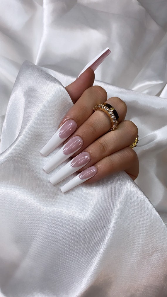 French Nails Pink Base