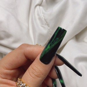 Shego - Press on Nail Set - Etsy