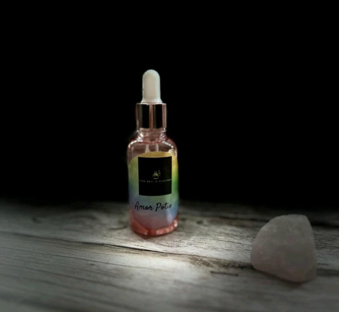 Amor Potio- Powerful Love Potion Oil- Spelled Oil - Etsy