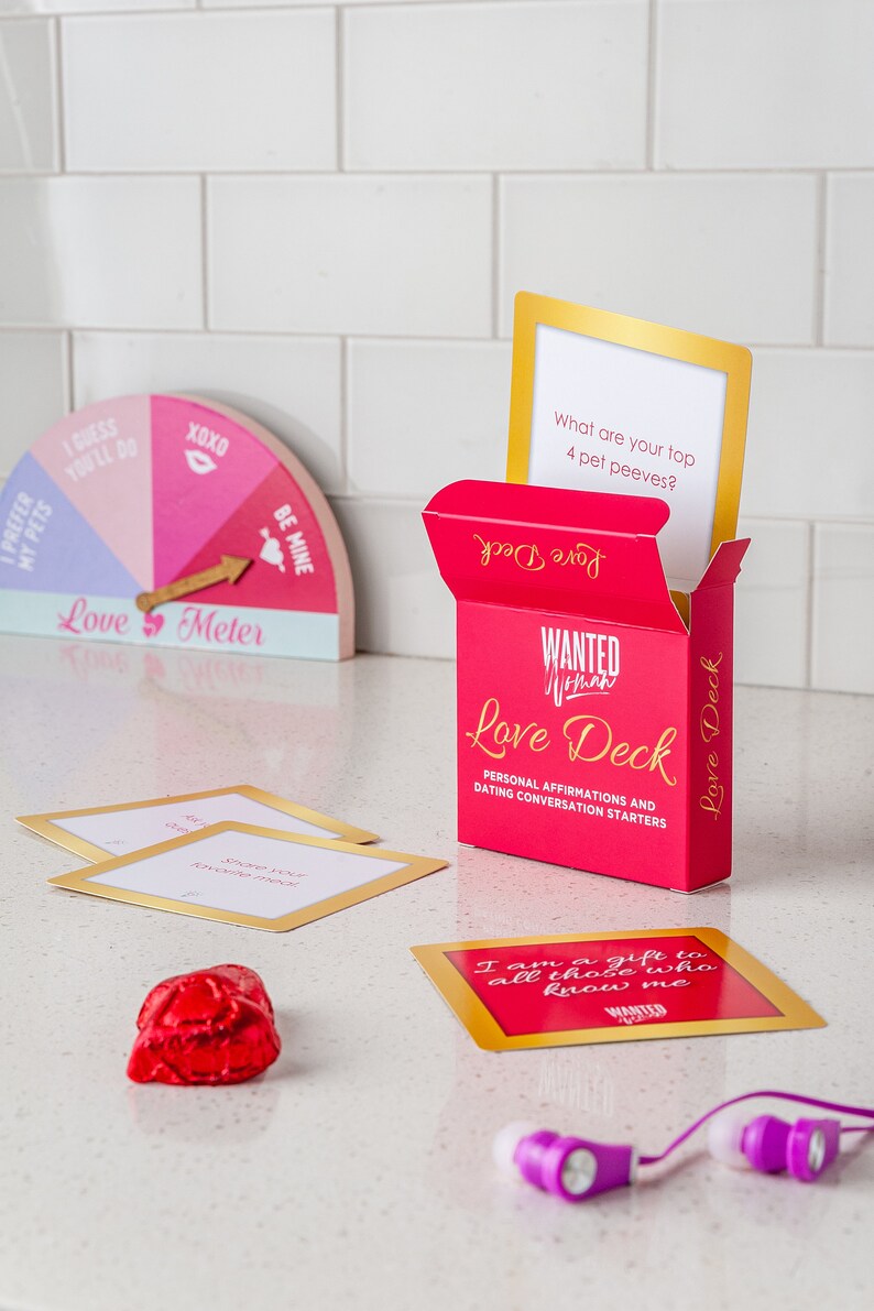 WANTED Woman Love Deck: Dating Conversation Cards