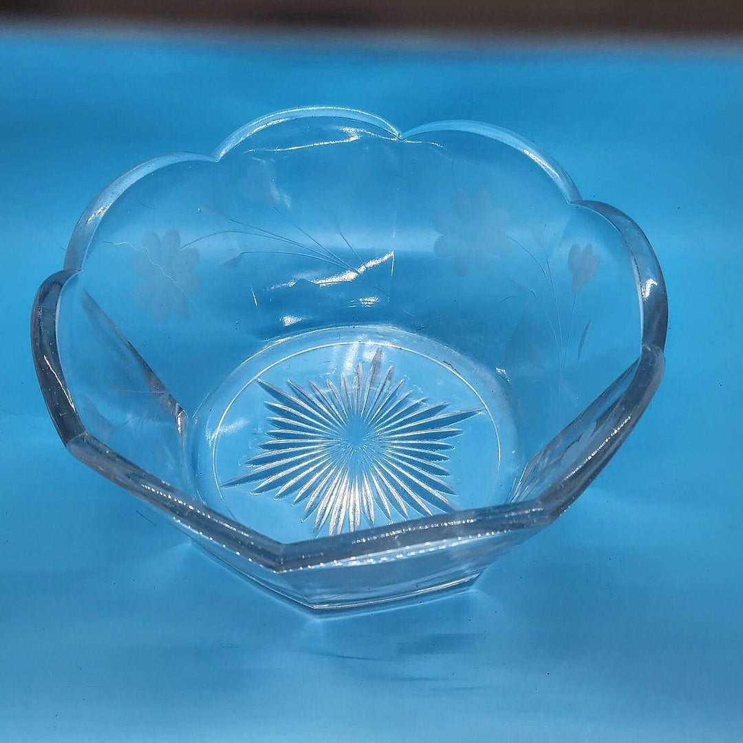 Etched Glass Bowl, Octagon Shaped, Scallop Edges, Vintage - Etsy