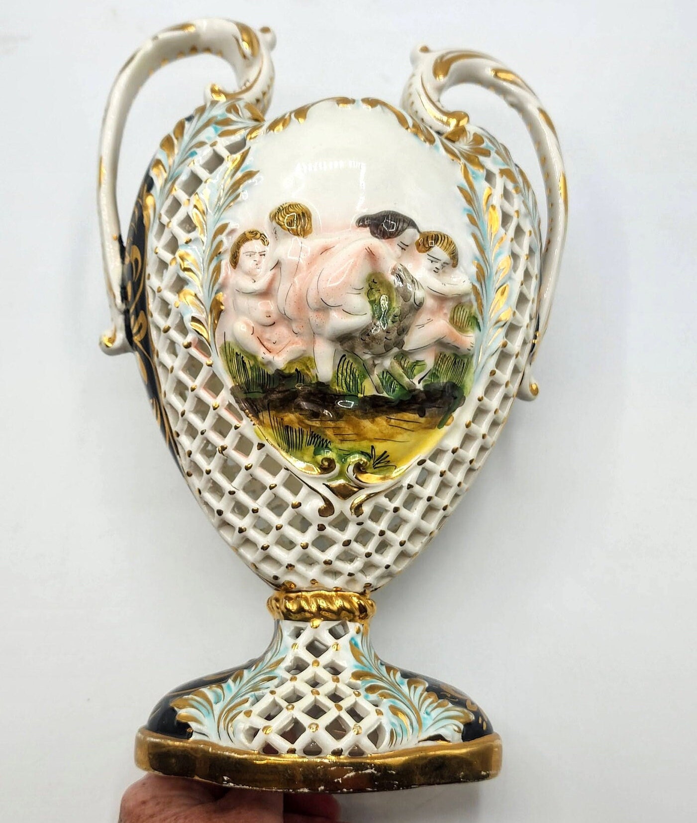 Capodimonte Vase / Urn Stunning - Etsy