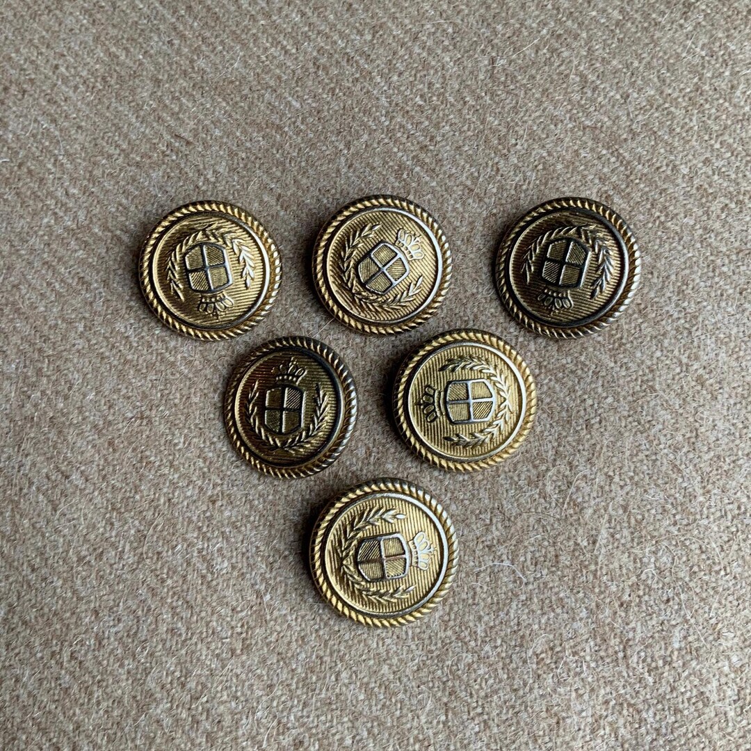 Vintage Heavy Weight Gold-tone Crest Buttons – Sets of 6 (22mm & 17mm ...
