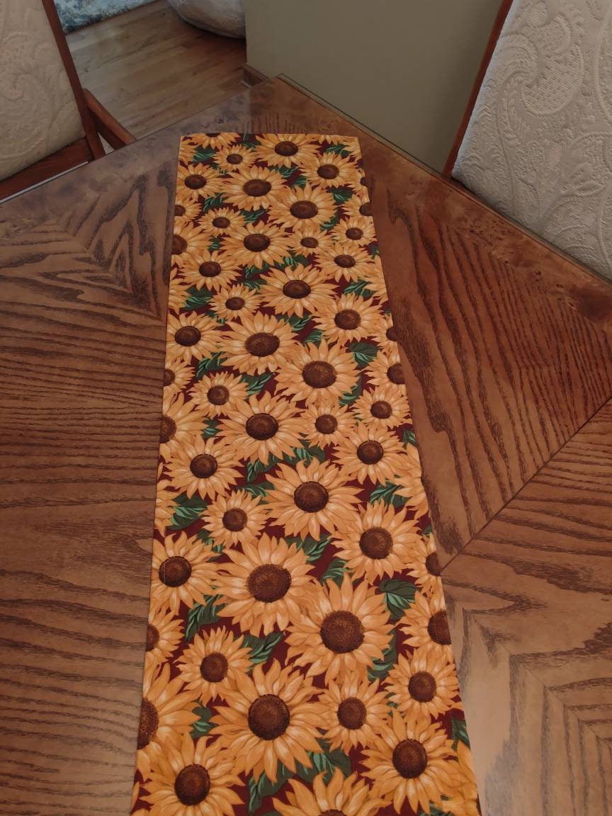 New and Handmade! Summer Sunflower Table Runner. 12 Inches Wide by 6 ...