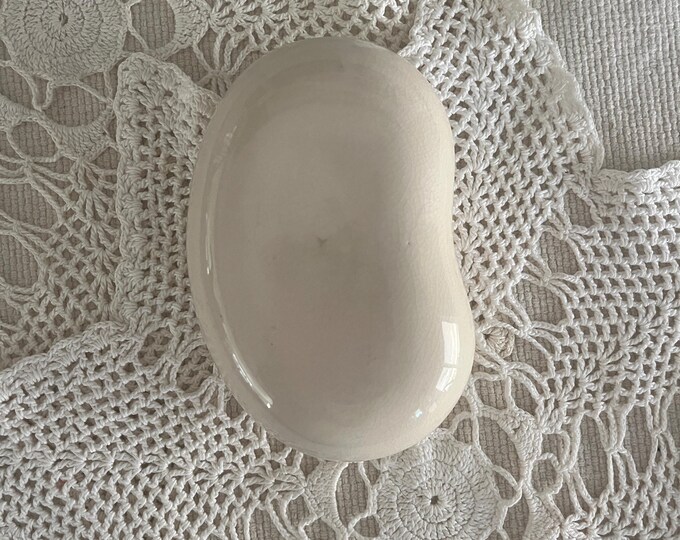 Vintage Elsa Peretti Halston White Kidney Bean Lidded Trinket Box ...