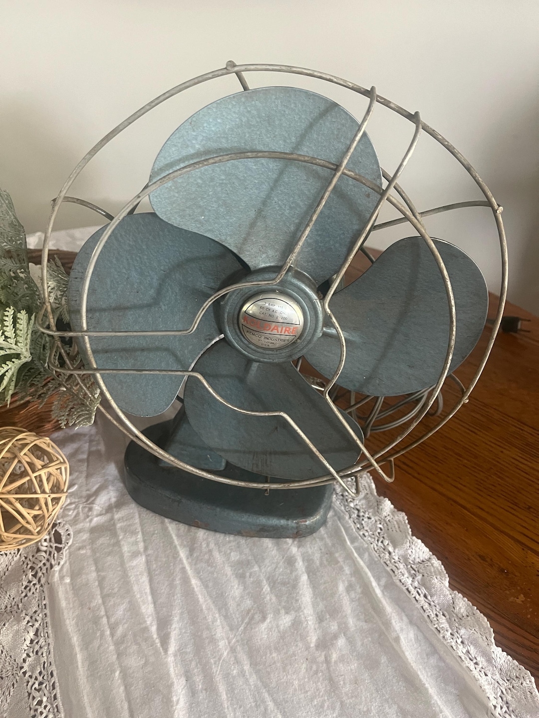 Antique Kemco Industries Koldaire Desk Fan - Vintage Desk Fan 11” - AS ...