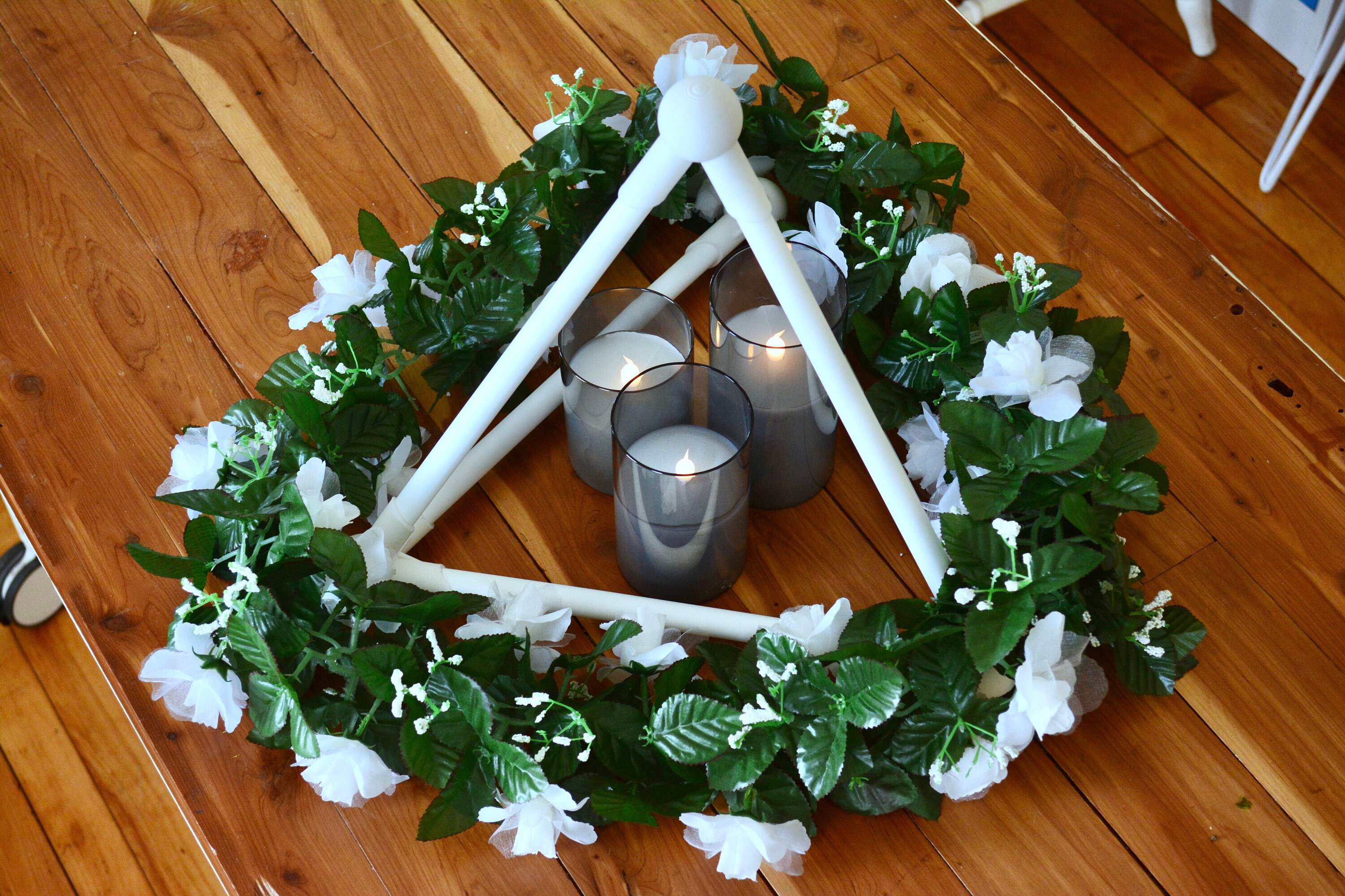 Triangular Centerpieces - Copper, Wood, All-white - Wedding ...