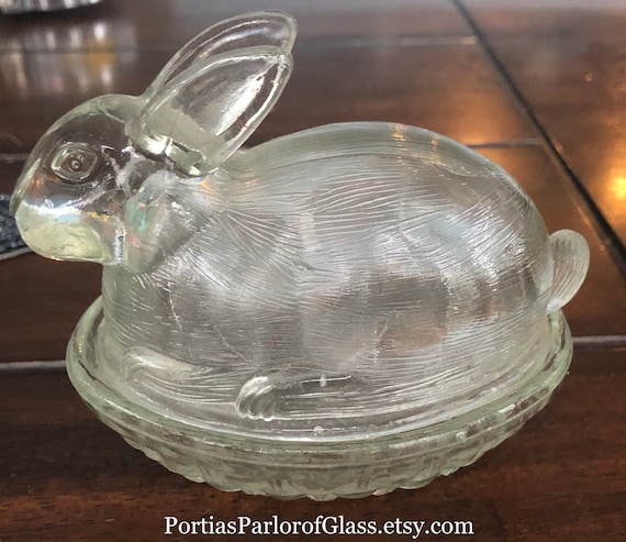 Vintage Clear Glass rabbit/bunny on a Nest - Etsy