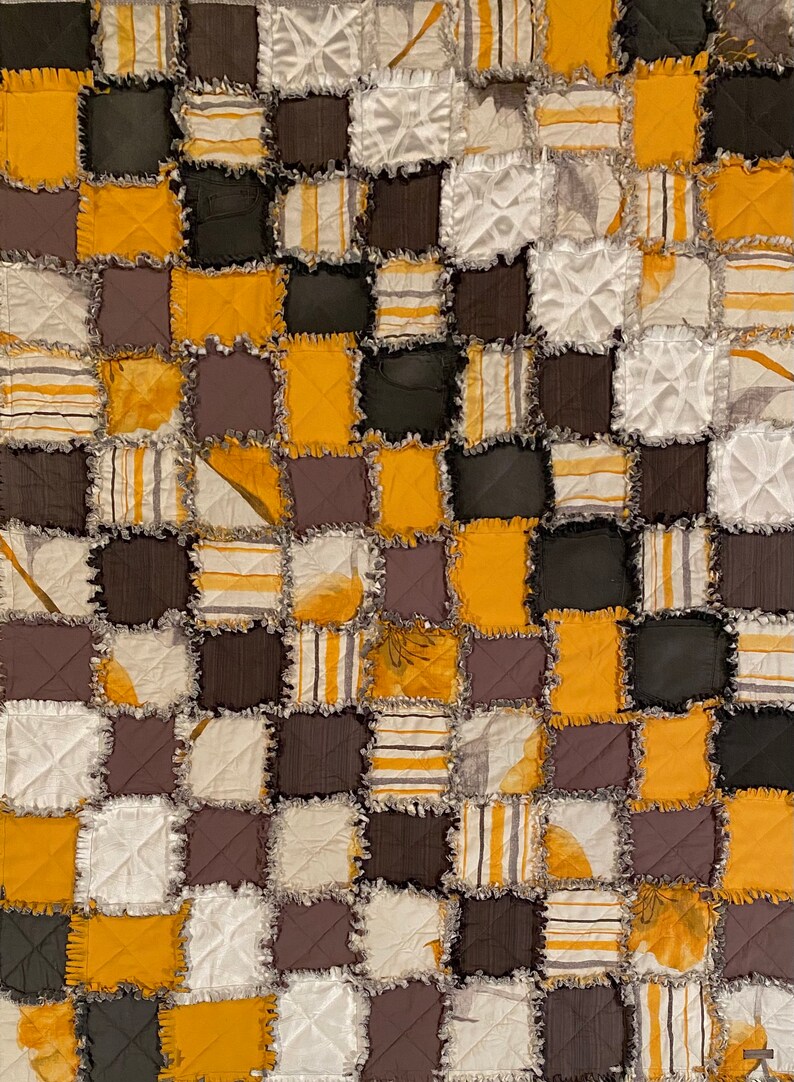 Bee Mine - Patchwork Rag Quilt Throw - Etsy