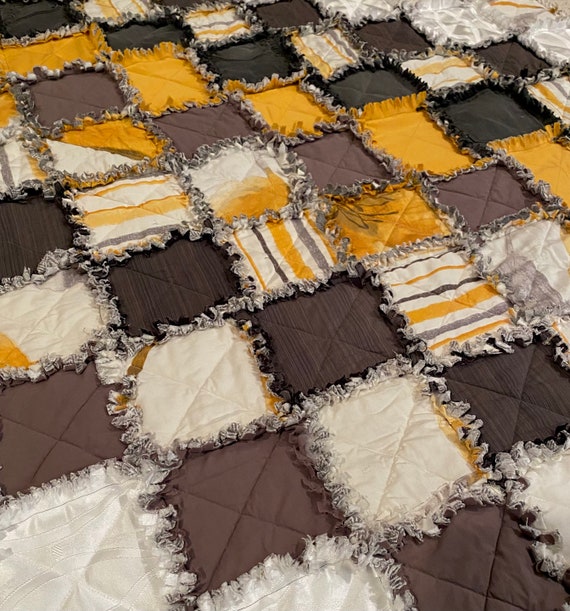 Bee Mine Patchwork Rag Quilt Throw | Etsy