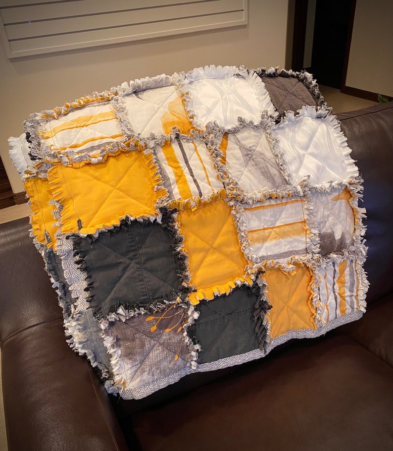 Bee Mine - Patchwork Rag Quilt Throw - Etsy