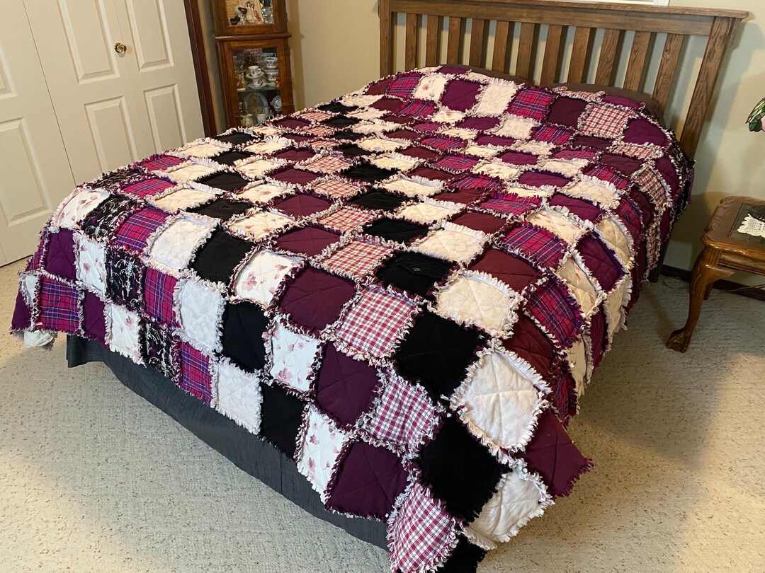 Black Cherries Jubilee - Queen Size Patchwork Rag Quilt - Etsy