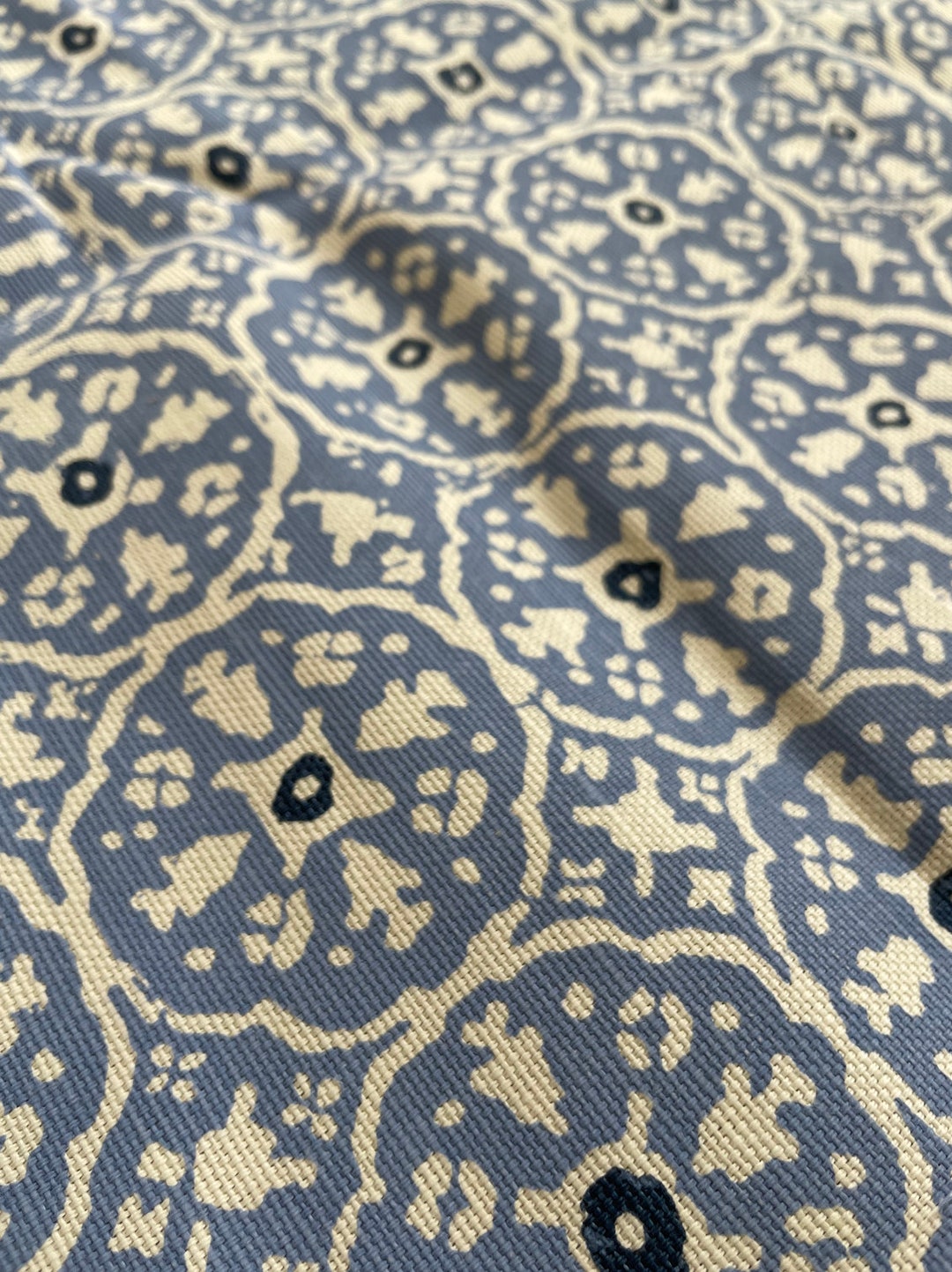 Quadrille China Seas Nitik II Design Blue on Tint remnant 125cm w X ...