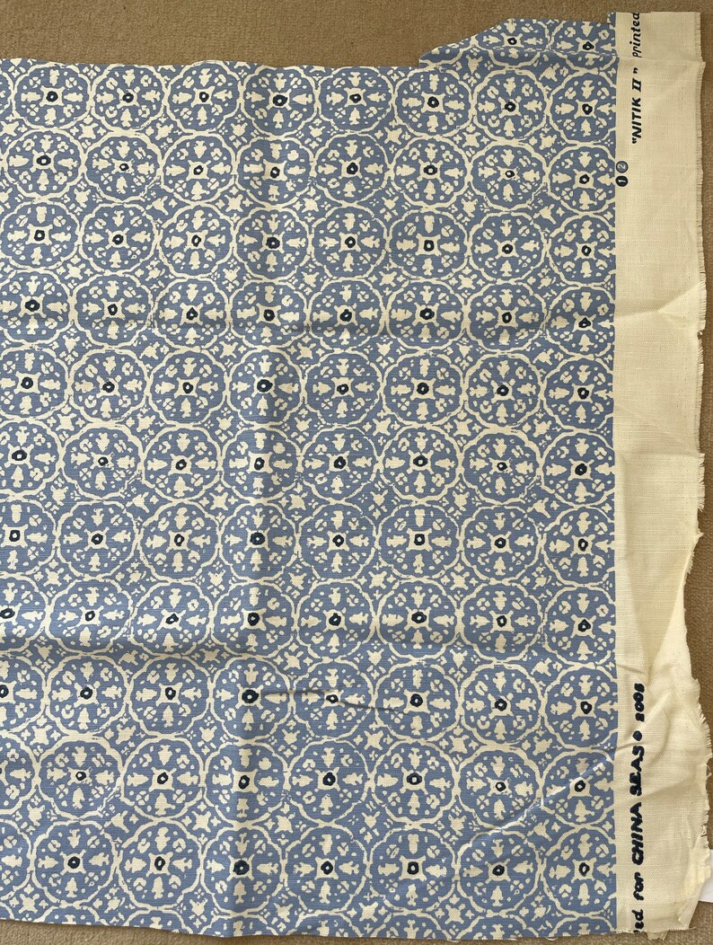 Quadrille China Seas Nitik II Design Blue on Tint remnant 125cm w X ...