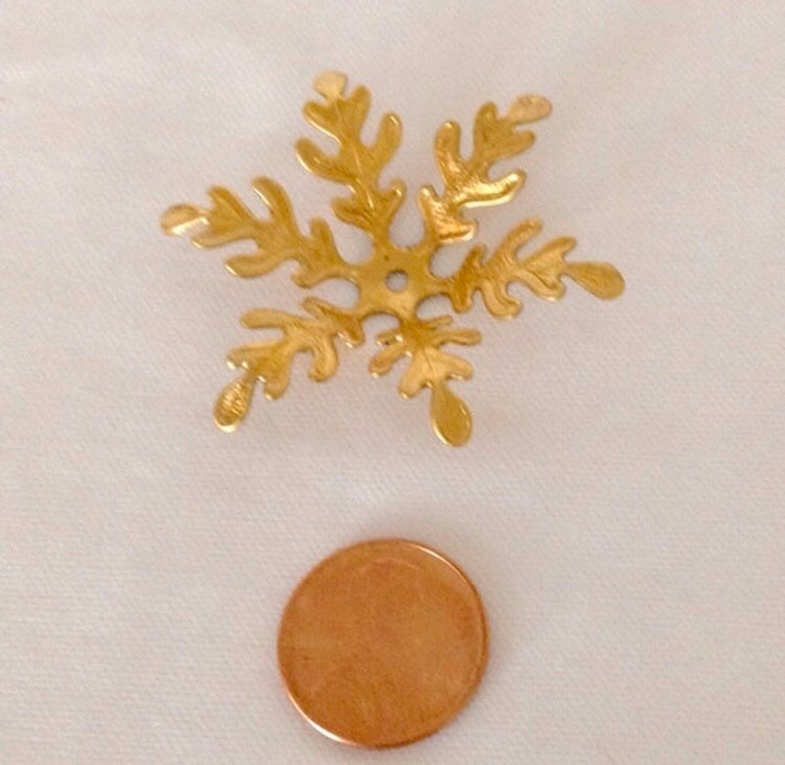 2 Piece Snowflake Raw Brass Filigree 1.75 Inch Sag 2252 - Etsy