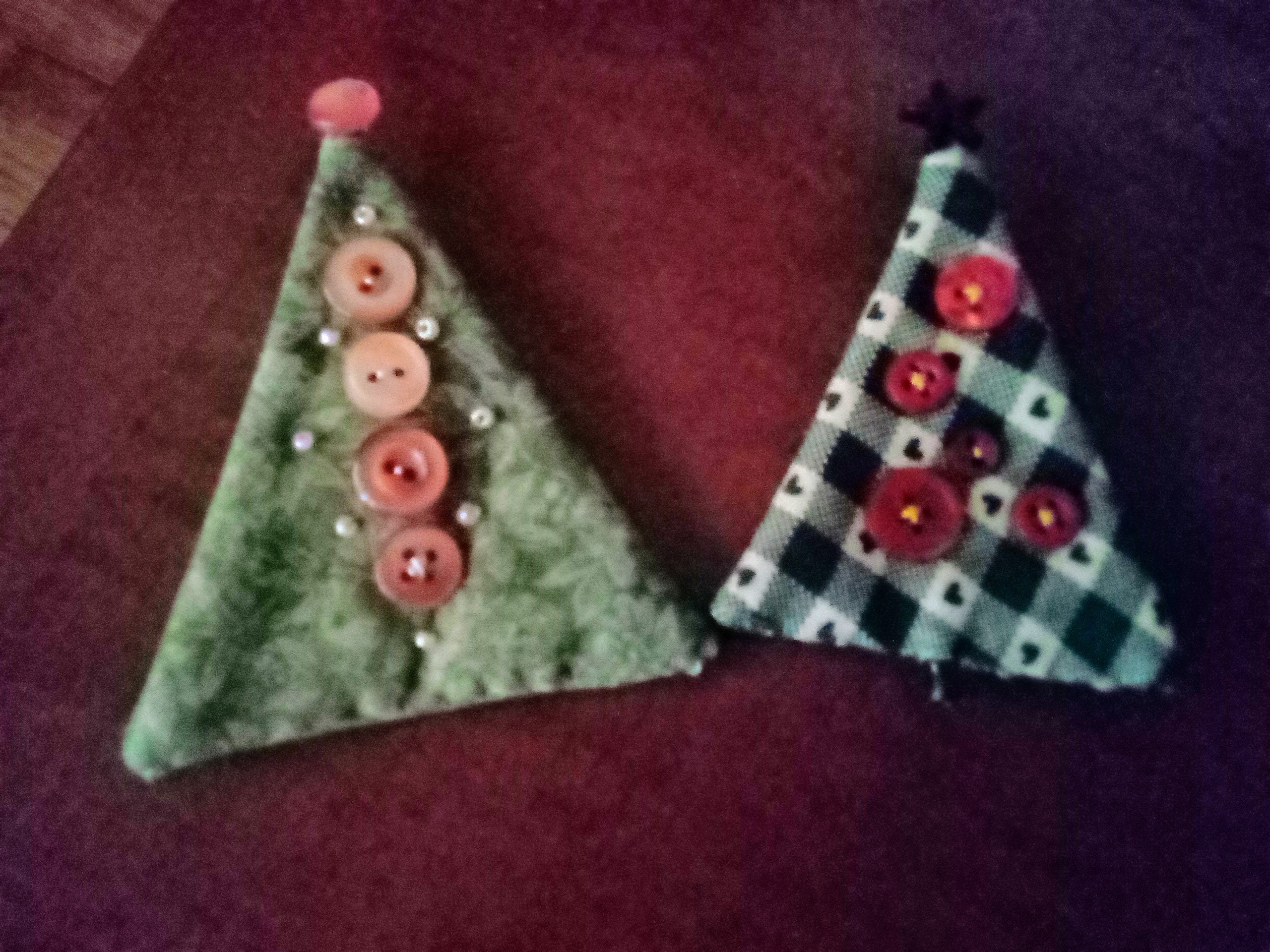Christmas Tree Pins Made With Fabric, Buttons and Beads. - Etsy