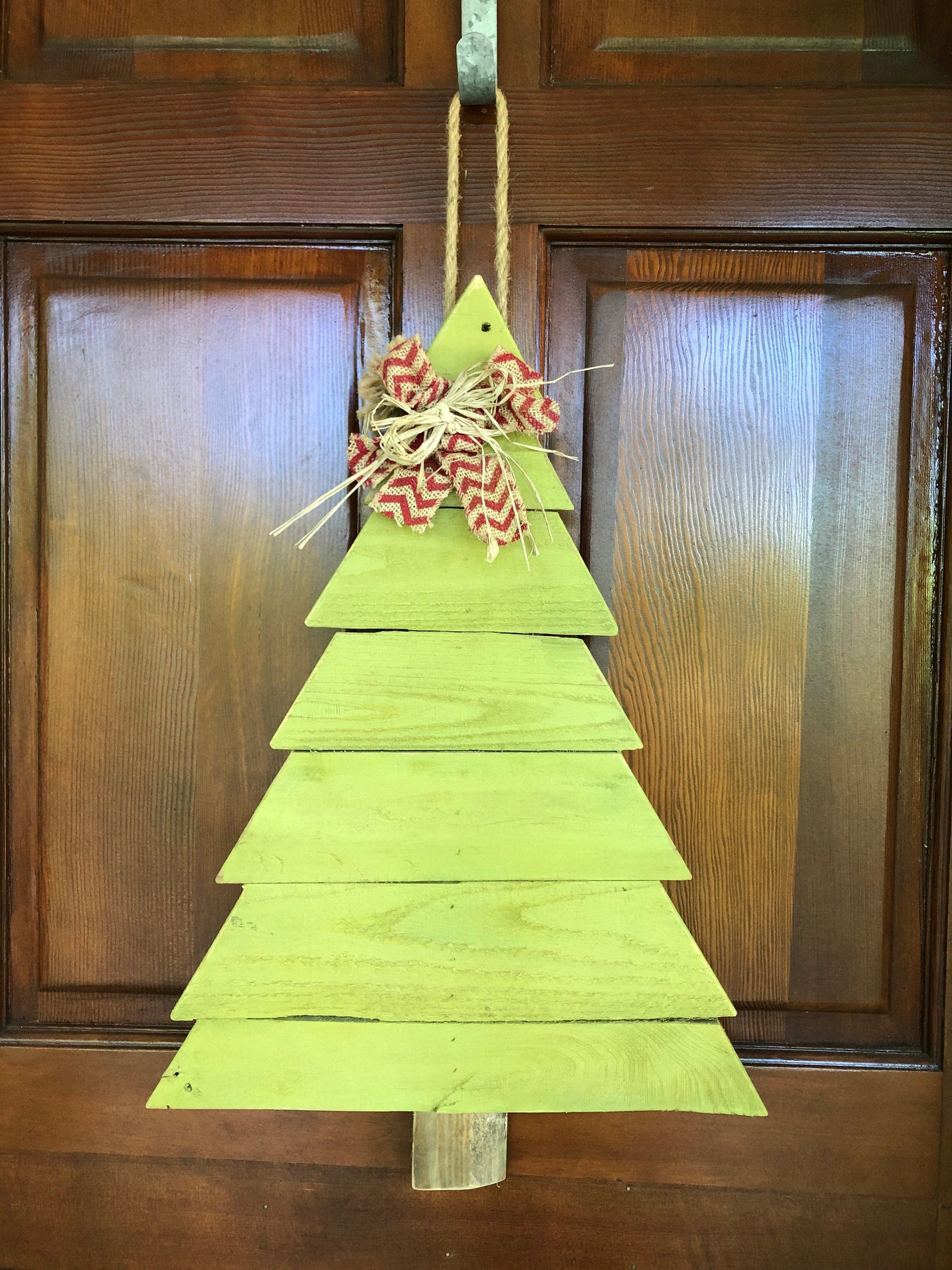 Plank Christmas Tree Door Hanger - Etsy