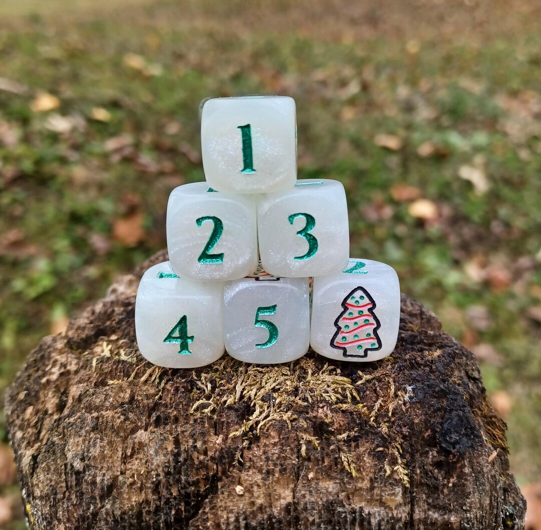 Christmas Tree Cake Dice - Set of 6 Engraved D6 Dice - 16mm - Free US ...