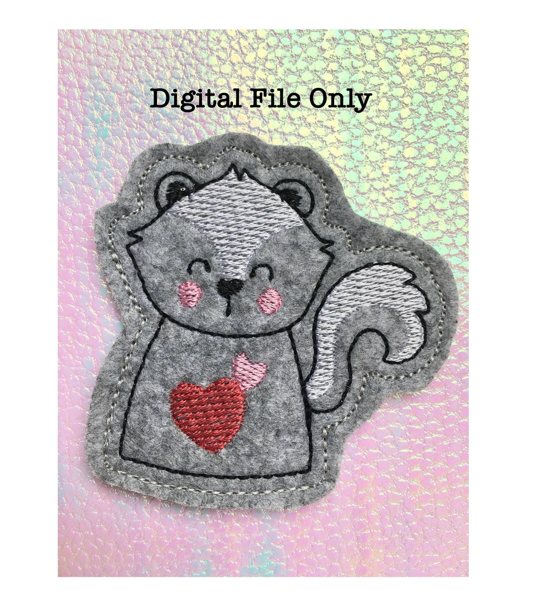 ITH Skunk Finger Puppet *DIGITAL FILE* 4x4 Machine Embroidery Design - Etsy