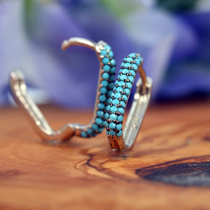 Vintage U Shape Earrings - Etsy