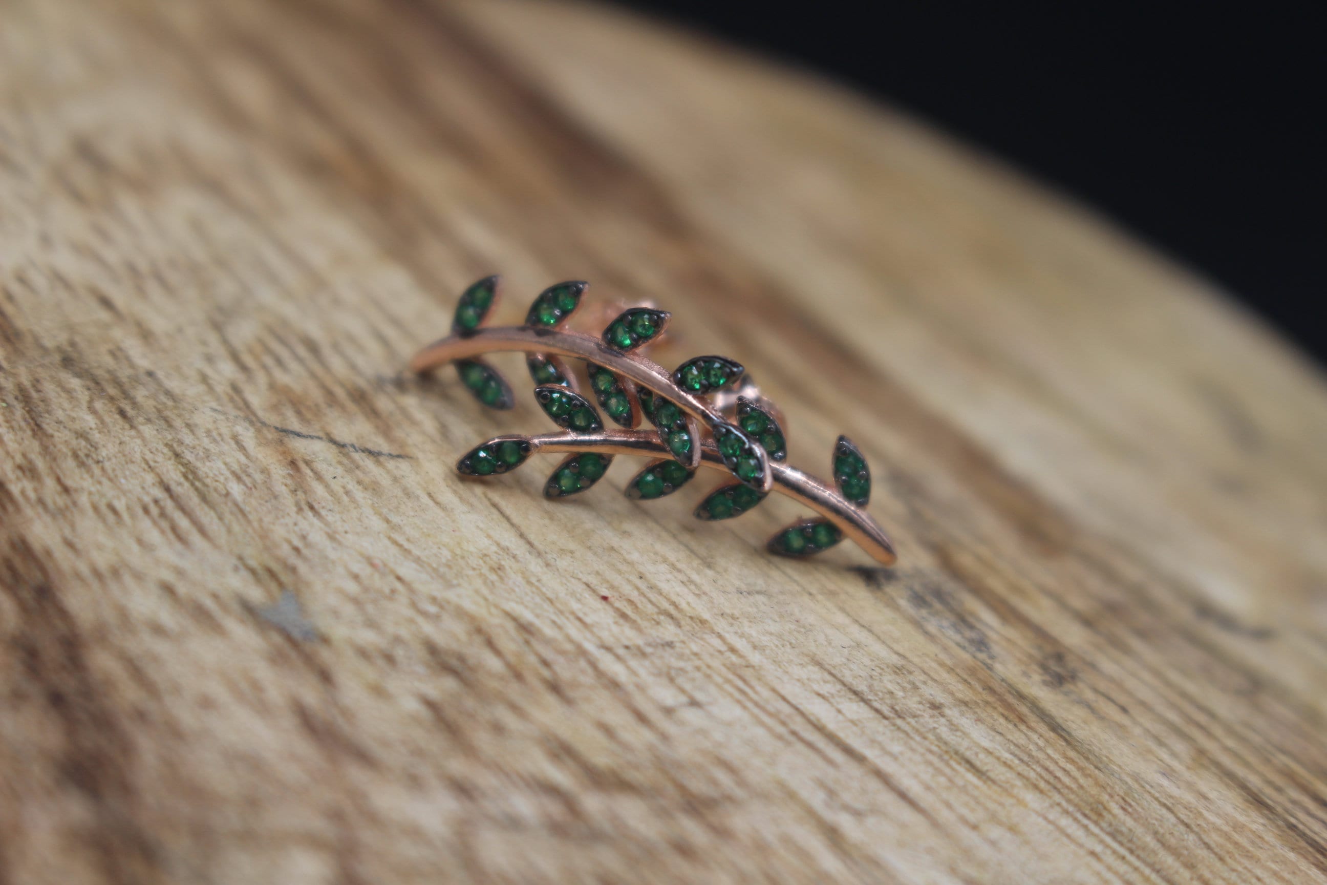 Green Plant Leaf Earrings Ear Crawler Dainty Minimalist - Etsy