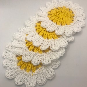 Double Treble Daisy Crochet Coaster Pattern / Daisy Coaster Pattern ...