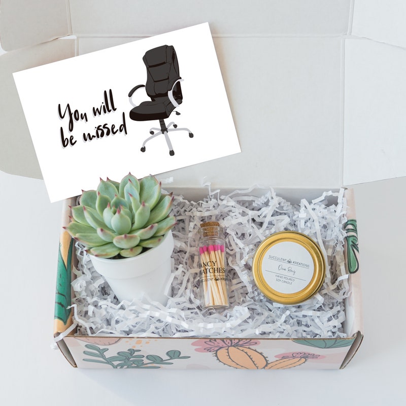 Going Away Gifts - 60+ Gift Ideas for 2025