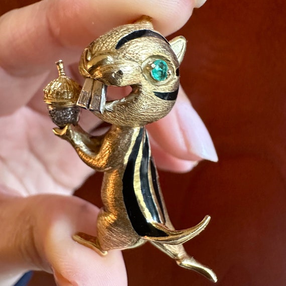 18k Gold, Diamond and Emerald Chipmunk Pin - Gem
