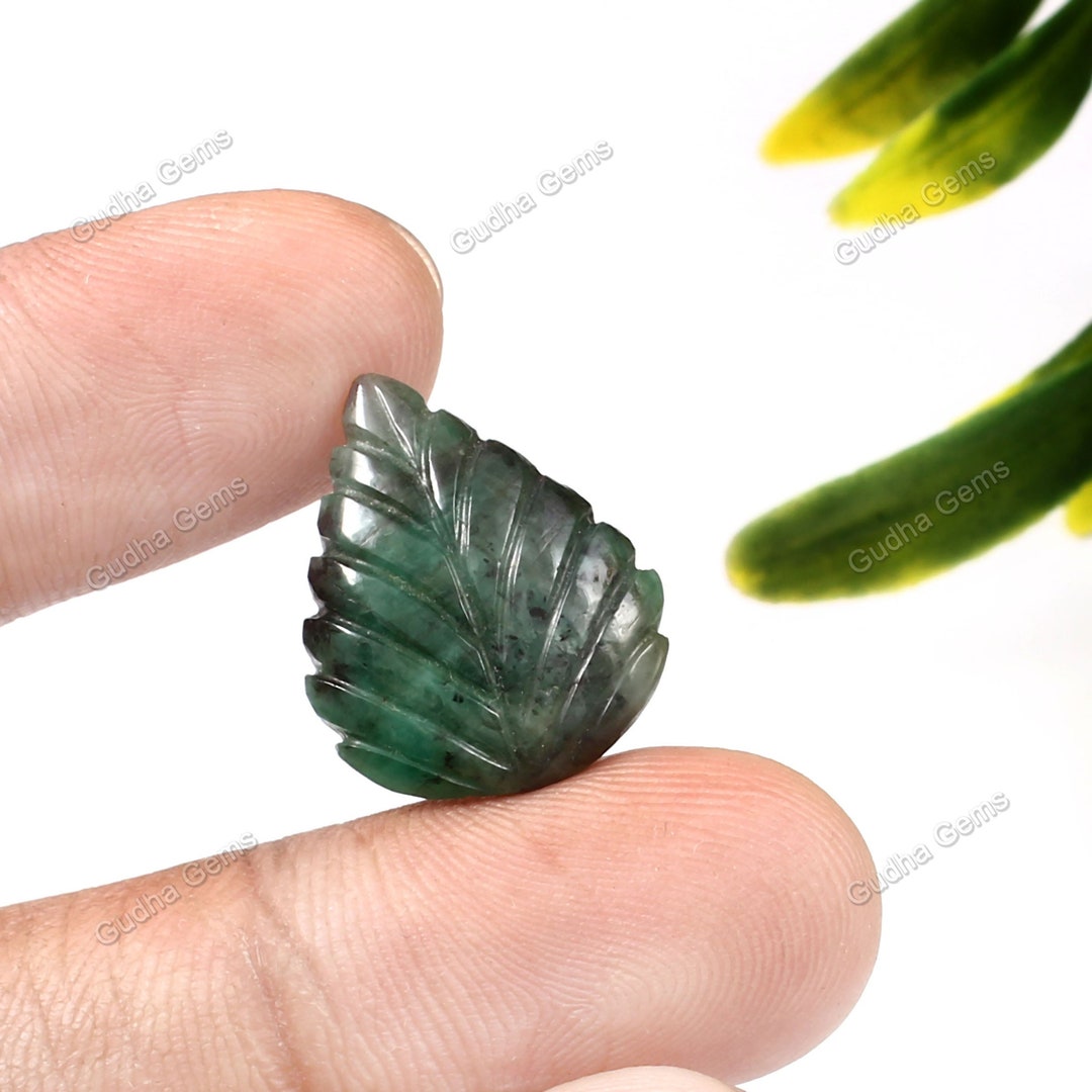 11.50 CRT Unique Leaf Carved Emerald Gemstone, 21x14x7 Mm Hand Carved ...