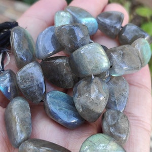 Labradorite -- Natural Labradorite Tumbles -- 1 Strand -- 11 to 22 Mm ...