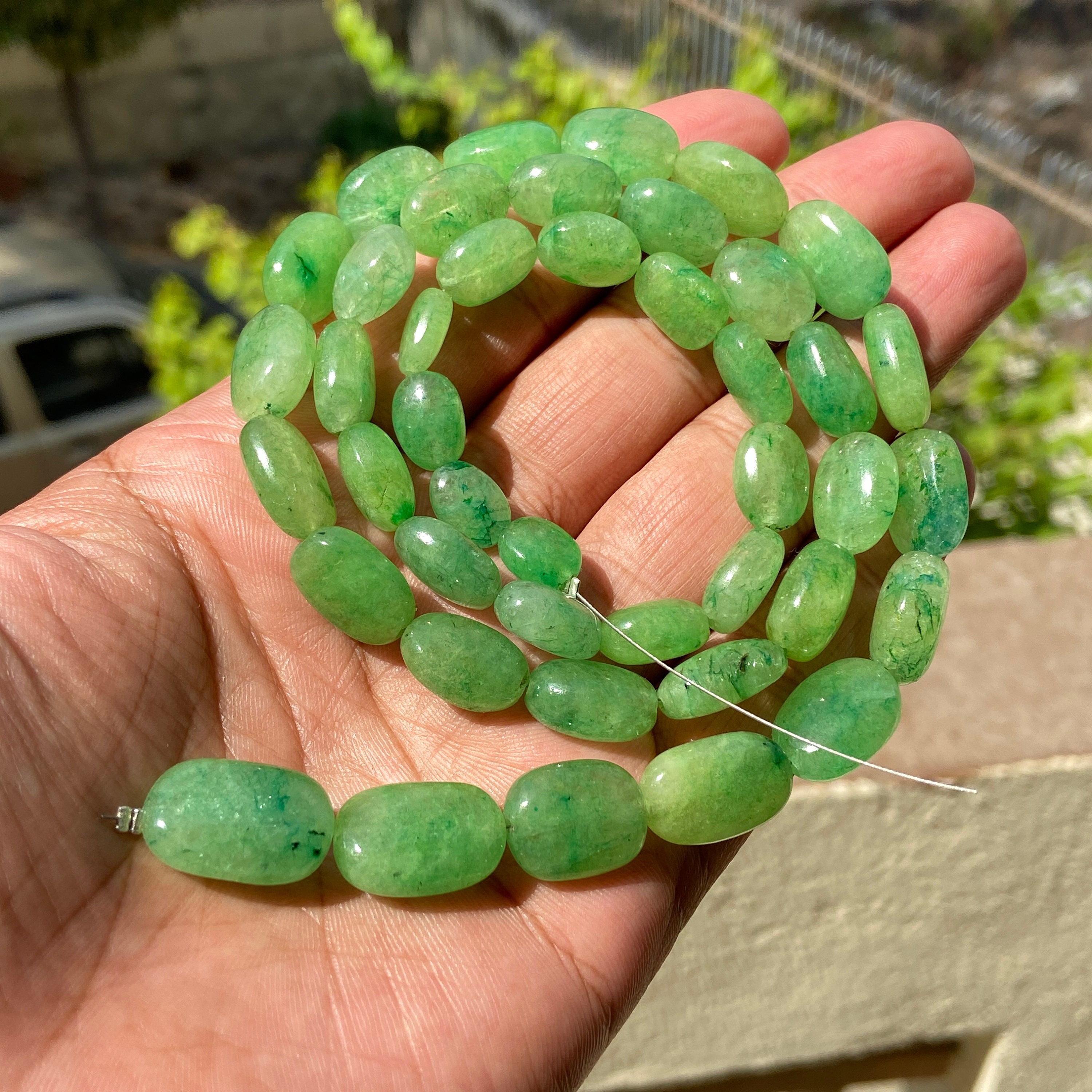 24 Dyed Beryl Emerald Tumble Beads for Jewelry Making - Etsy