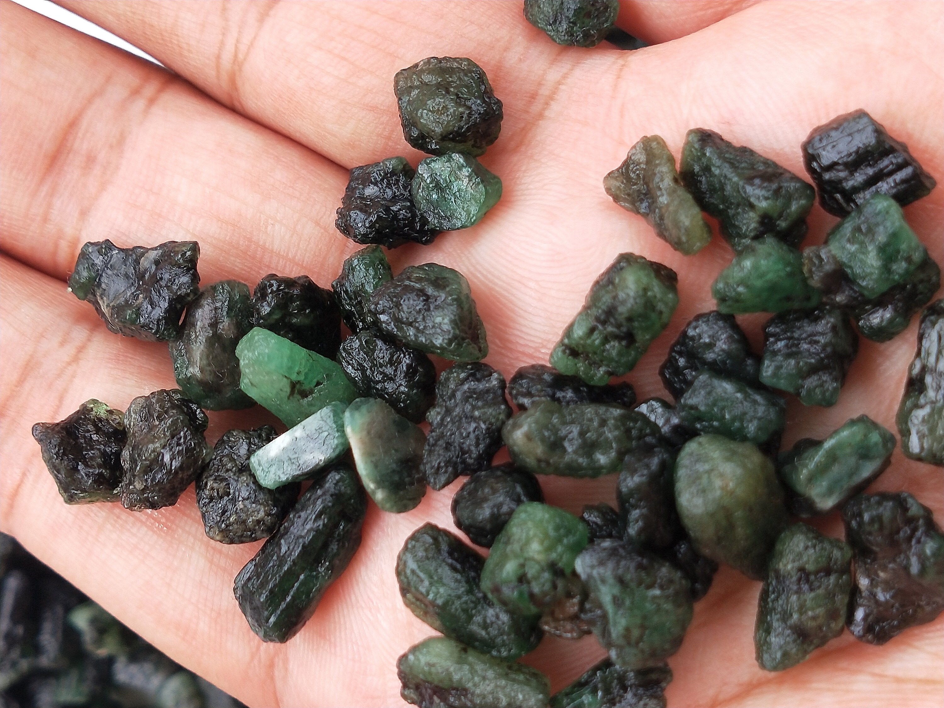 Natural Zambia Emerald Rough ___ Raw Emerald ___ 6 to 10 mm | Etsy