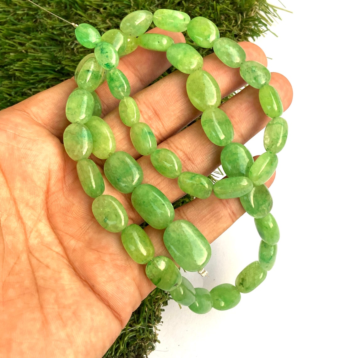 24 Dyed Beryl Emerald Tumble Beads for Jewelry Making - Etsy
