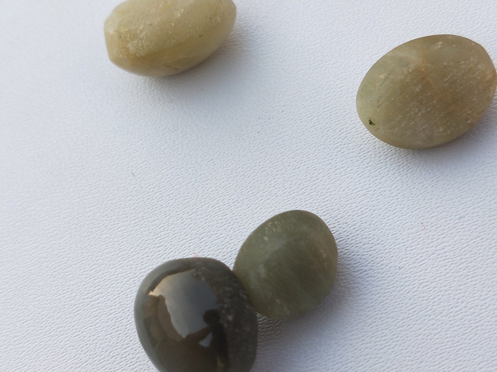 Beautiful Natural Cat's Eye Stone Natural Cat's | Etsy