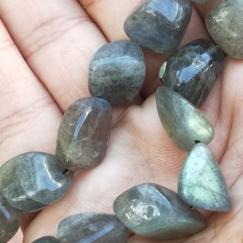 Labradorite -- Natural Labradorite Tumbles -- 1 Strand -- 11 to 22 Mm ...