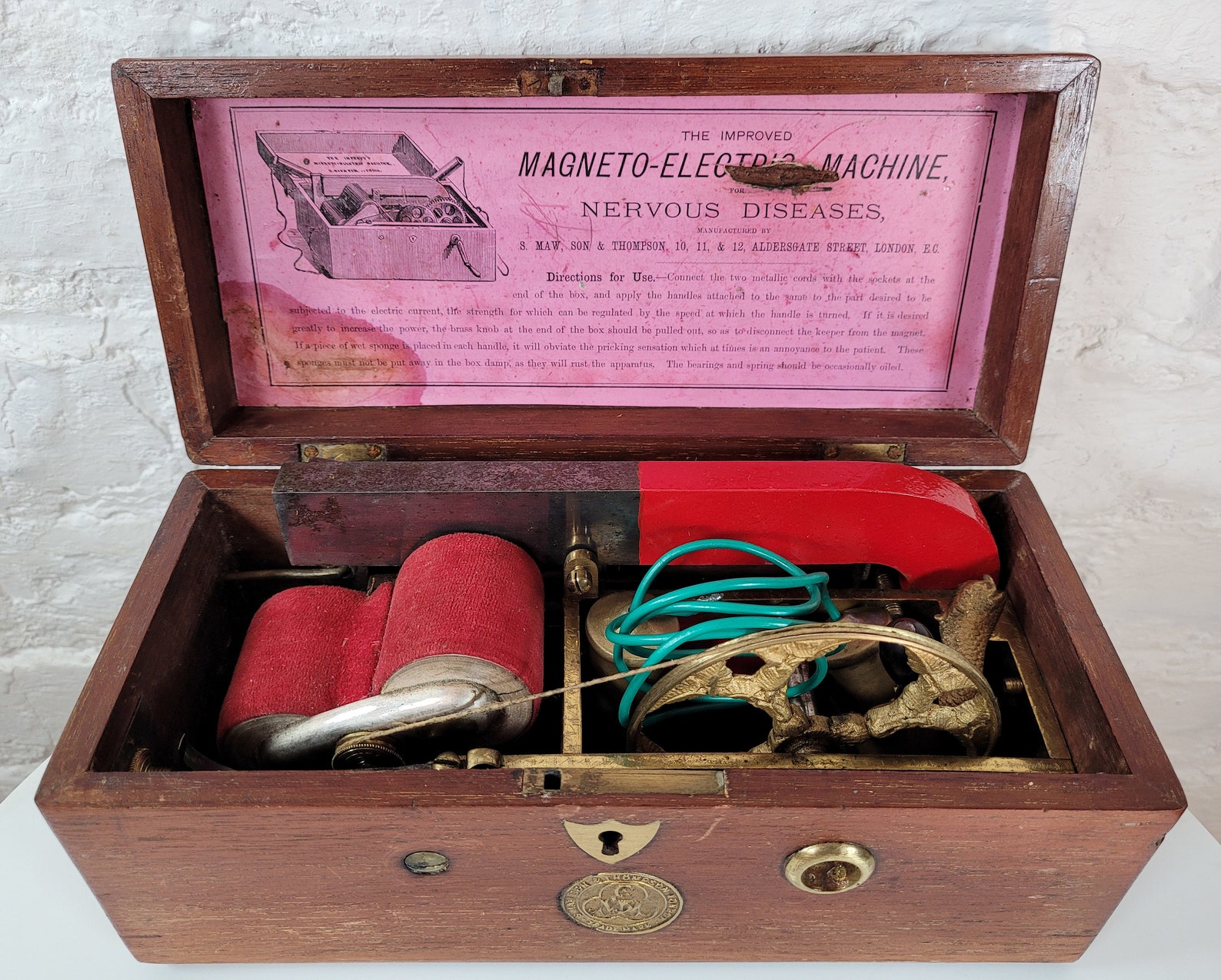 Antique Magneto Device by S. Maw and Son and Thompson / Magneto ...