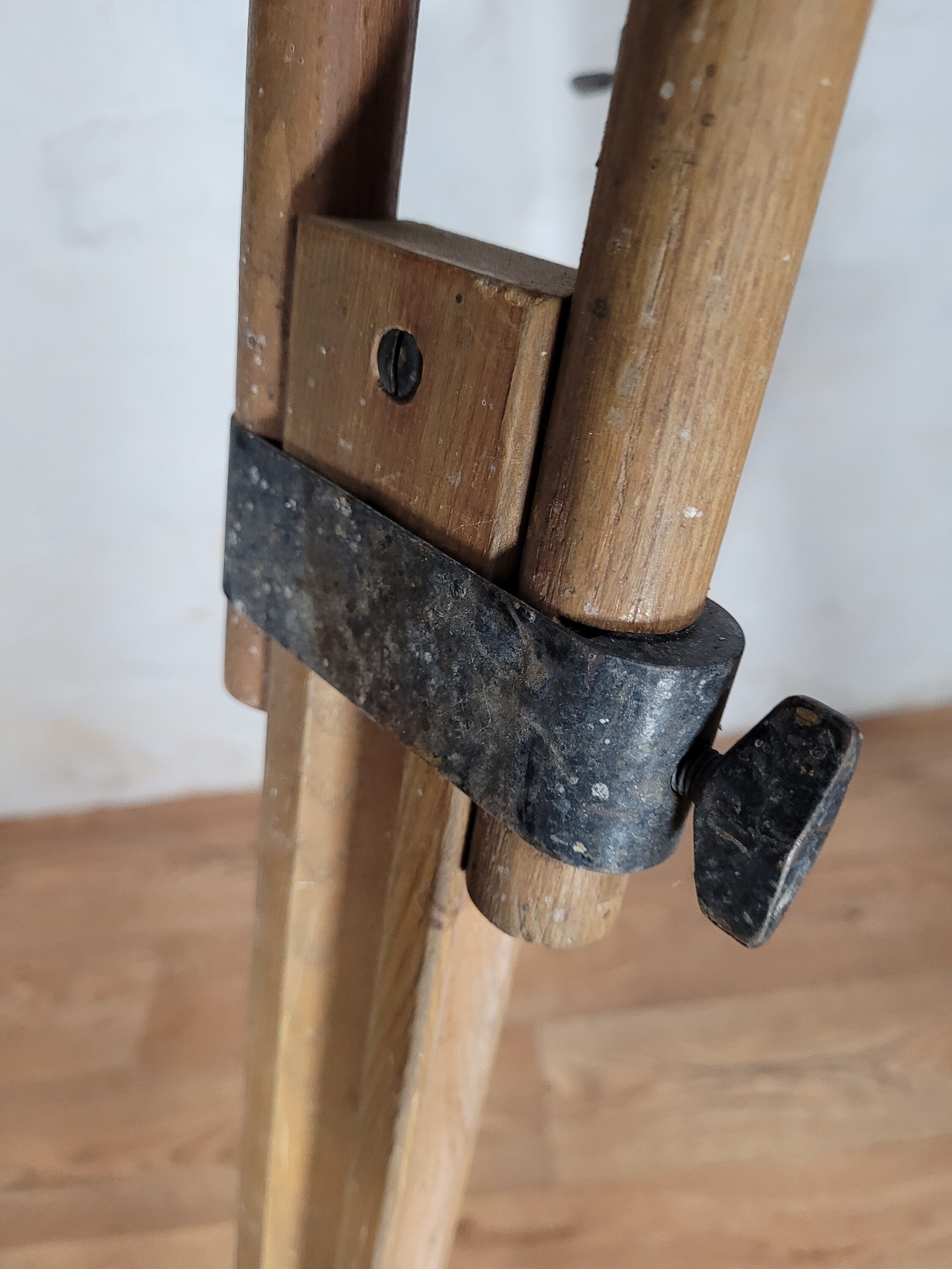 Vintage Wooden Tripod With Spirit Level / Surveyor's Tripod - Etsy