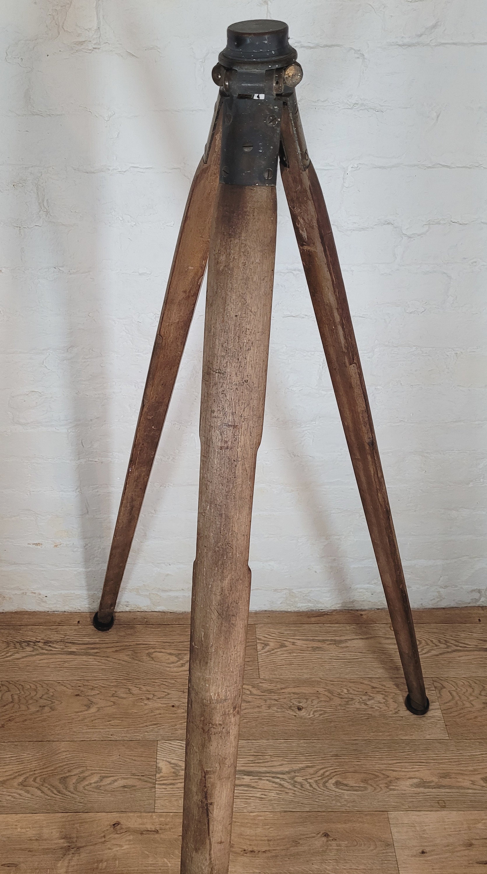 Vintage Wooden Tripod / Surveyor's Tripod - Etsy