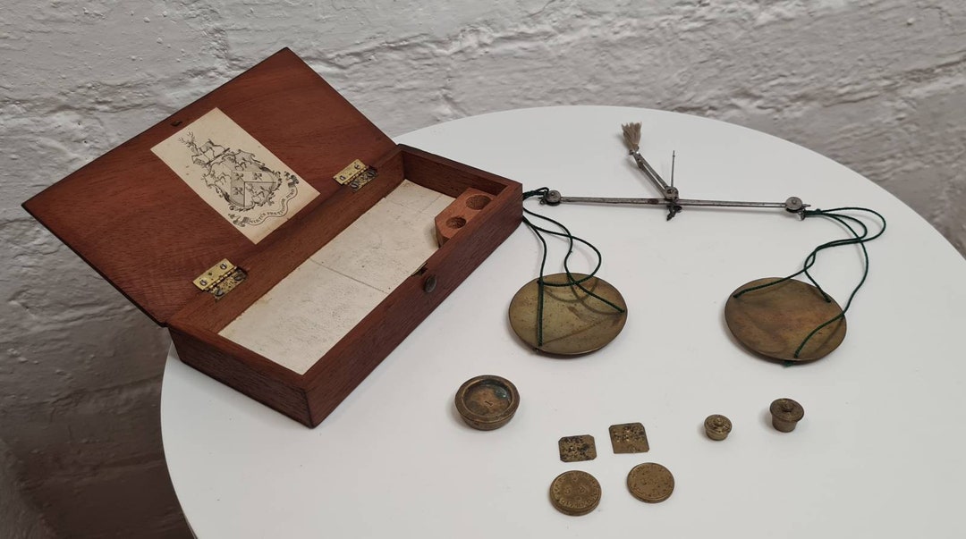 Antique Brass Sovereign Scales With Robinson Family Crest / Apothecary ...