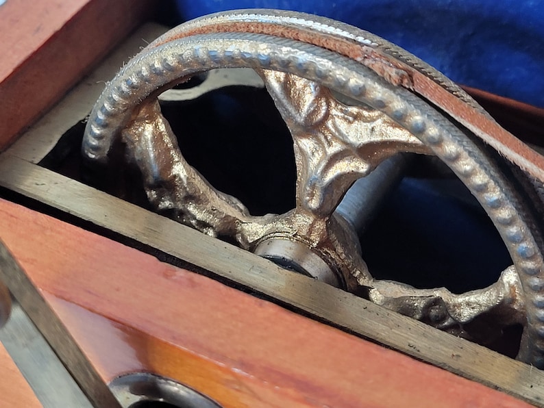 Antique Magneto Device / Magneto Electric Machine for Nervous and Other ...