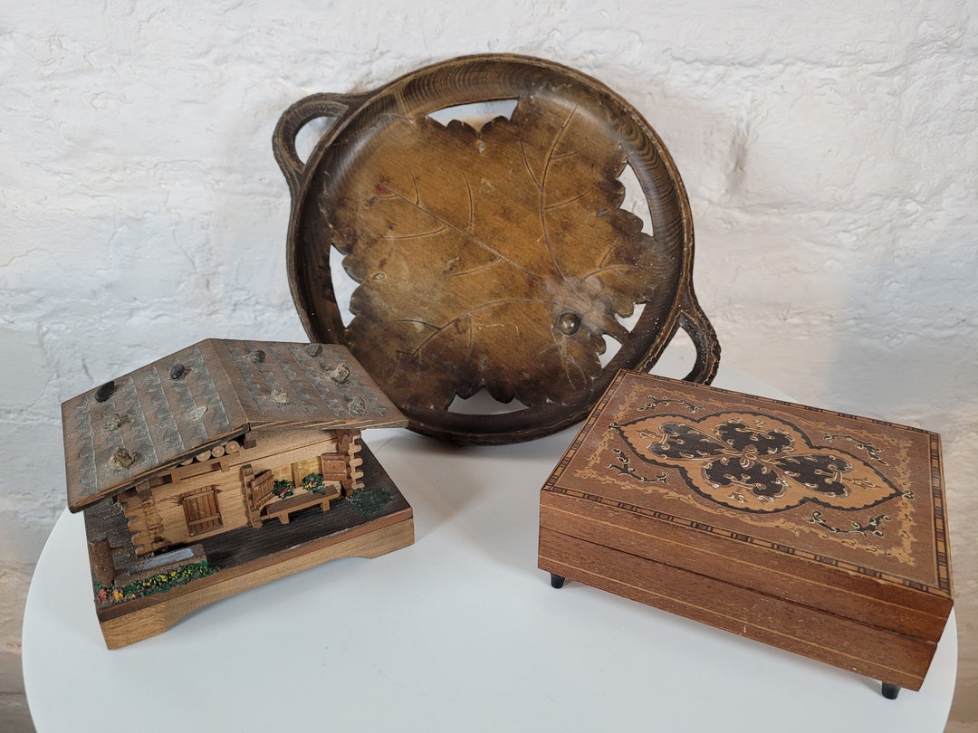 Vintage Musical Boxes / Music Box / Musical Plate / Vintage Musical ...