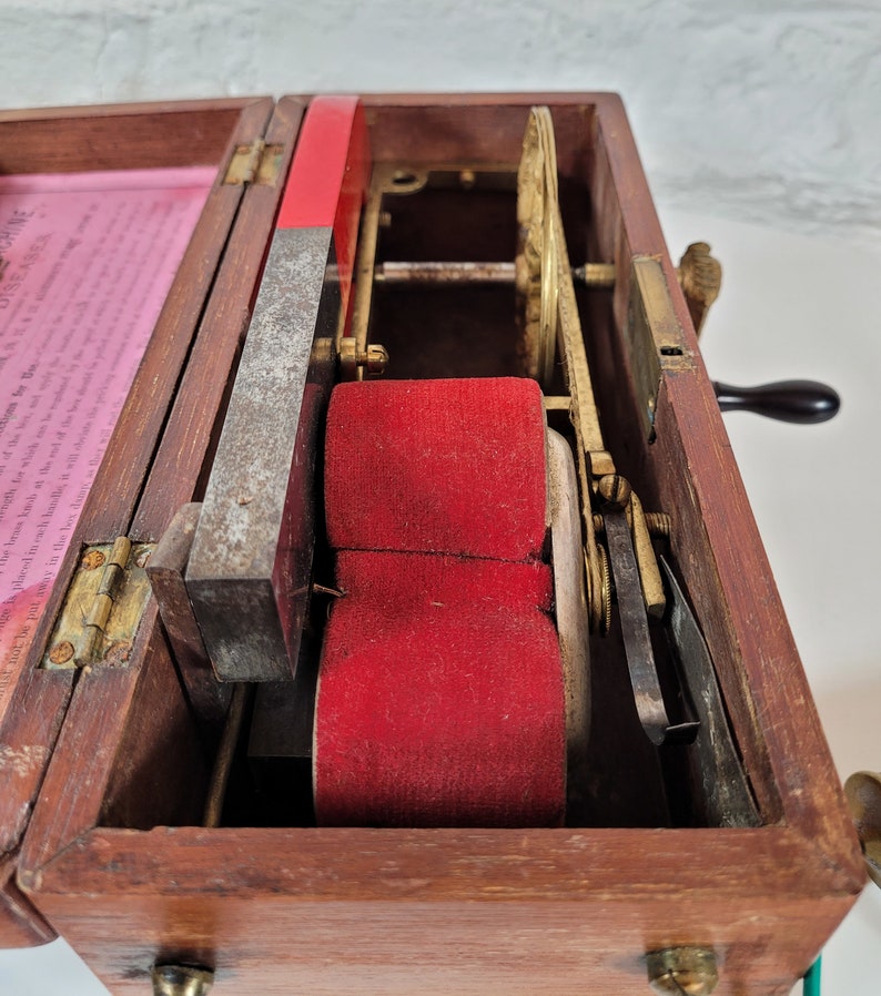 Antique Magneto Device by S. Maw and Son and Thompson / Magneto ...