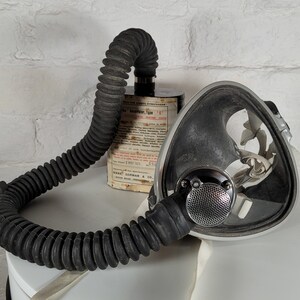 Vintage Puretha Type C Respirator / Vintage Gas Mask - Etsy