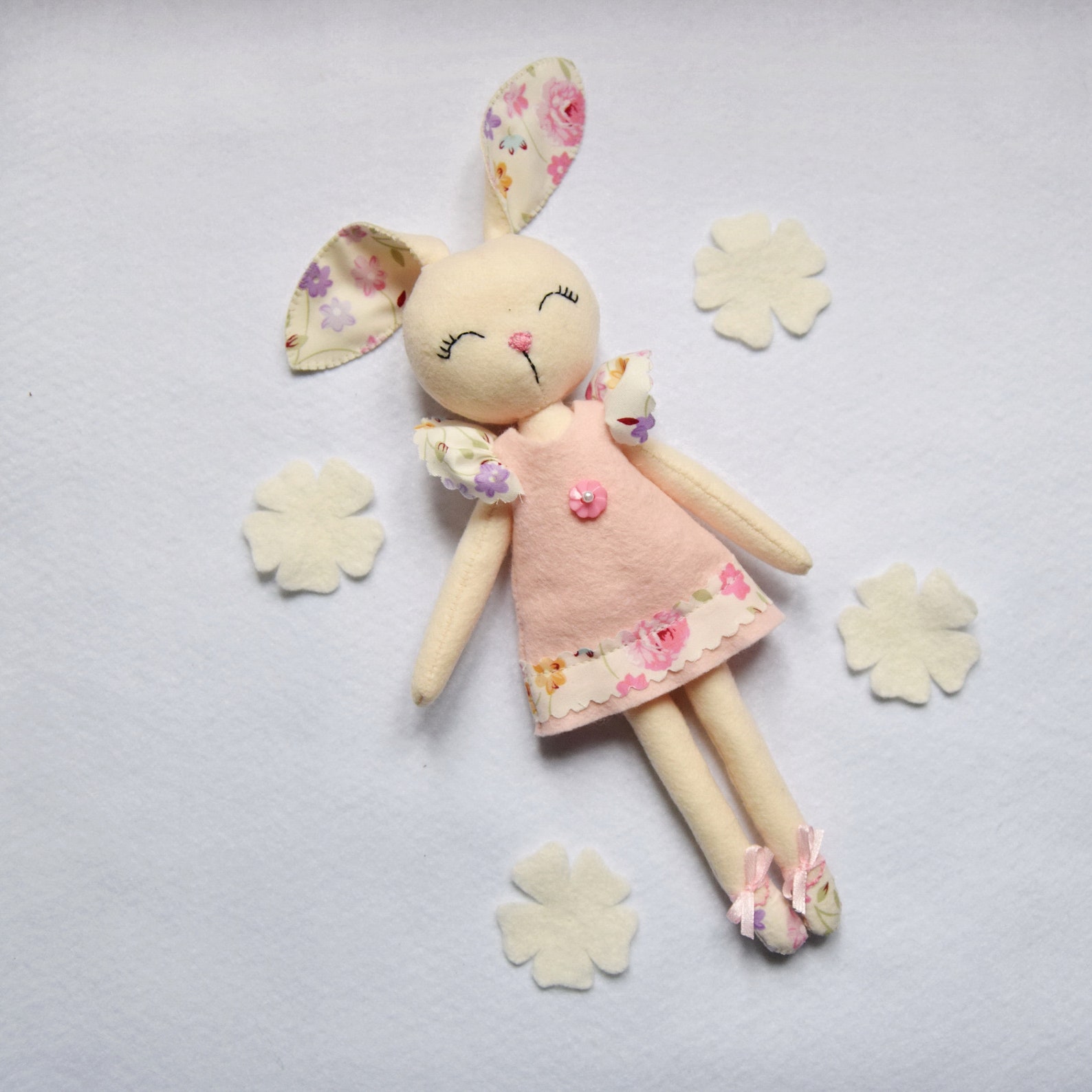 Bunny Doll Pdf /felt Bunny Doll Tutorial/felt Doll Diy/pdf - Etsy